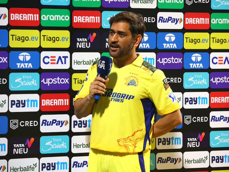 WATCH : MS Dhoni's aggressive reaction caught on Camera - Cricket Chamber
